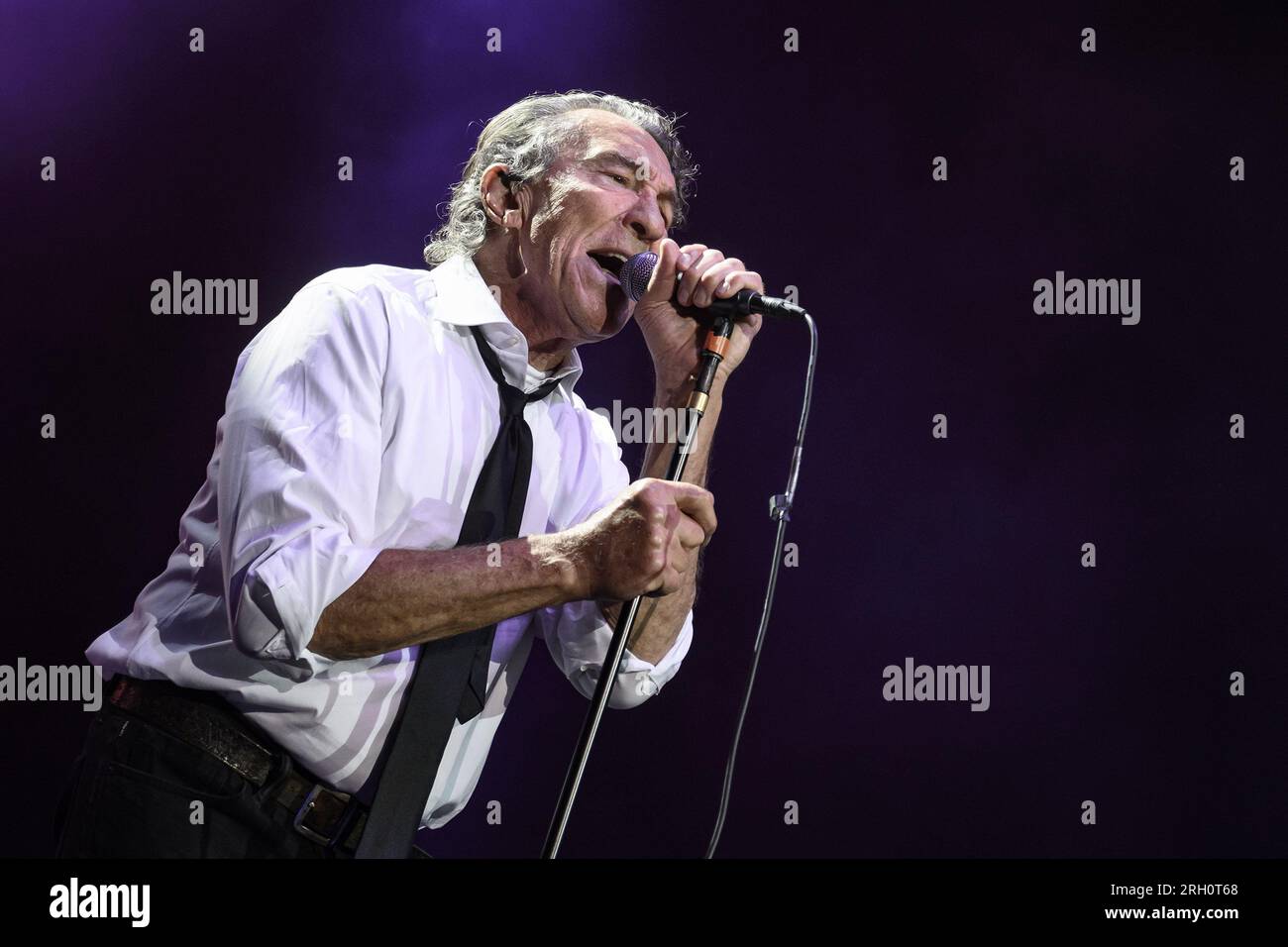 Fee waybill hi-res stock photography and images - Alamy