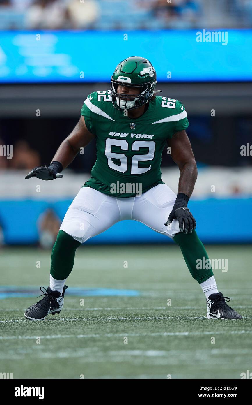 New York Jets offensive tackle Adam Pankey (62) looks for someone to ...