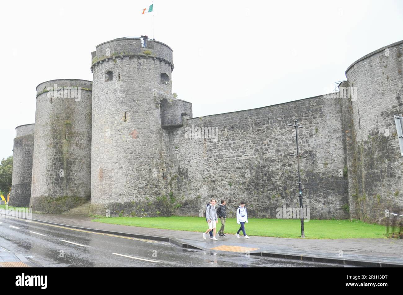 King John's Castle. Limerick City. Ireland Stock Photo - Alamy
