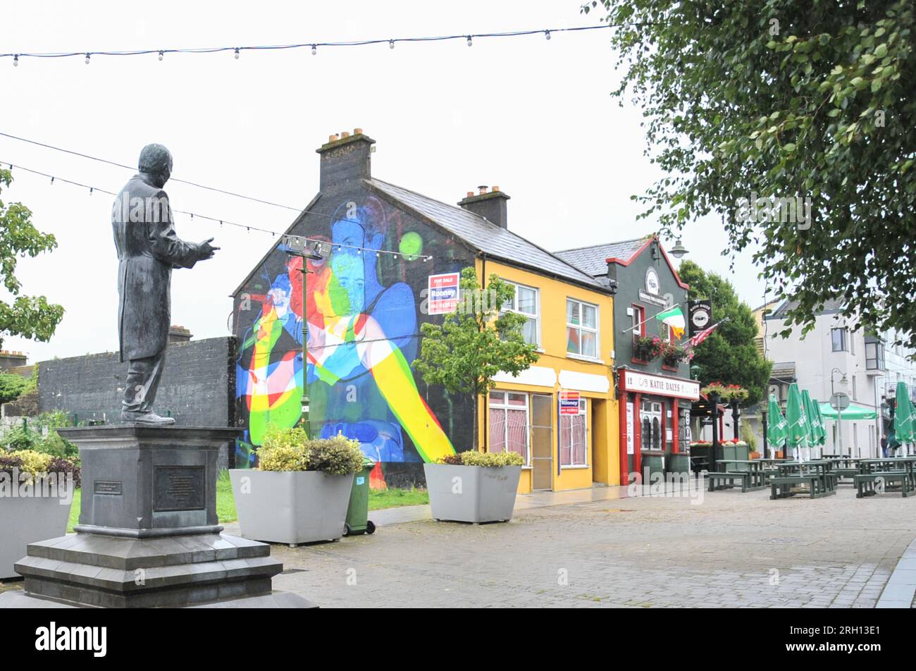 Street art in Limerick city. Ireland Stock Photo - Alamy