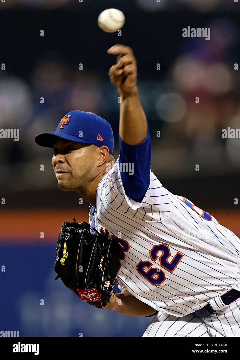 New York Mets pitcher Jose Quintana throws against the Atlanta Braves ...