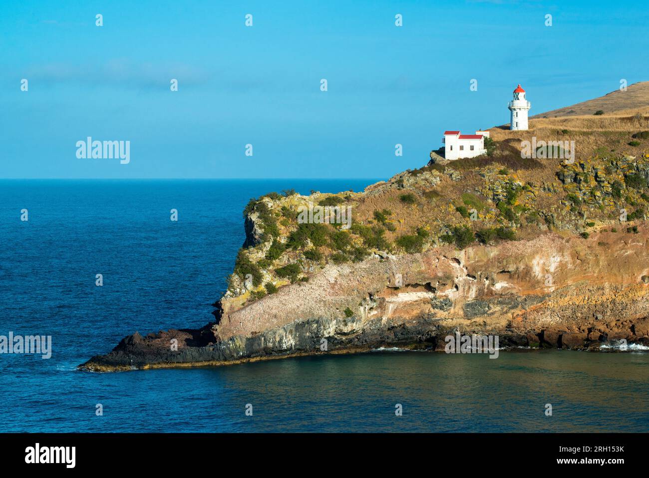Taiaroa Head Lighthouse, Taiaroa Head, Dunedin, Otago Peninsula, South ...