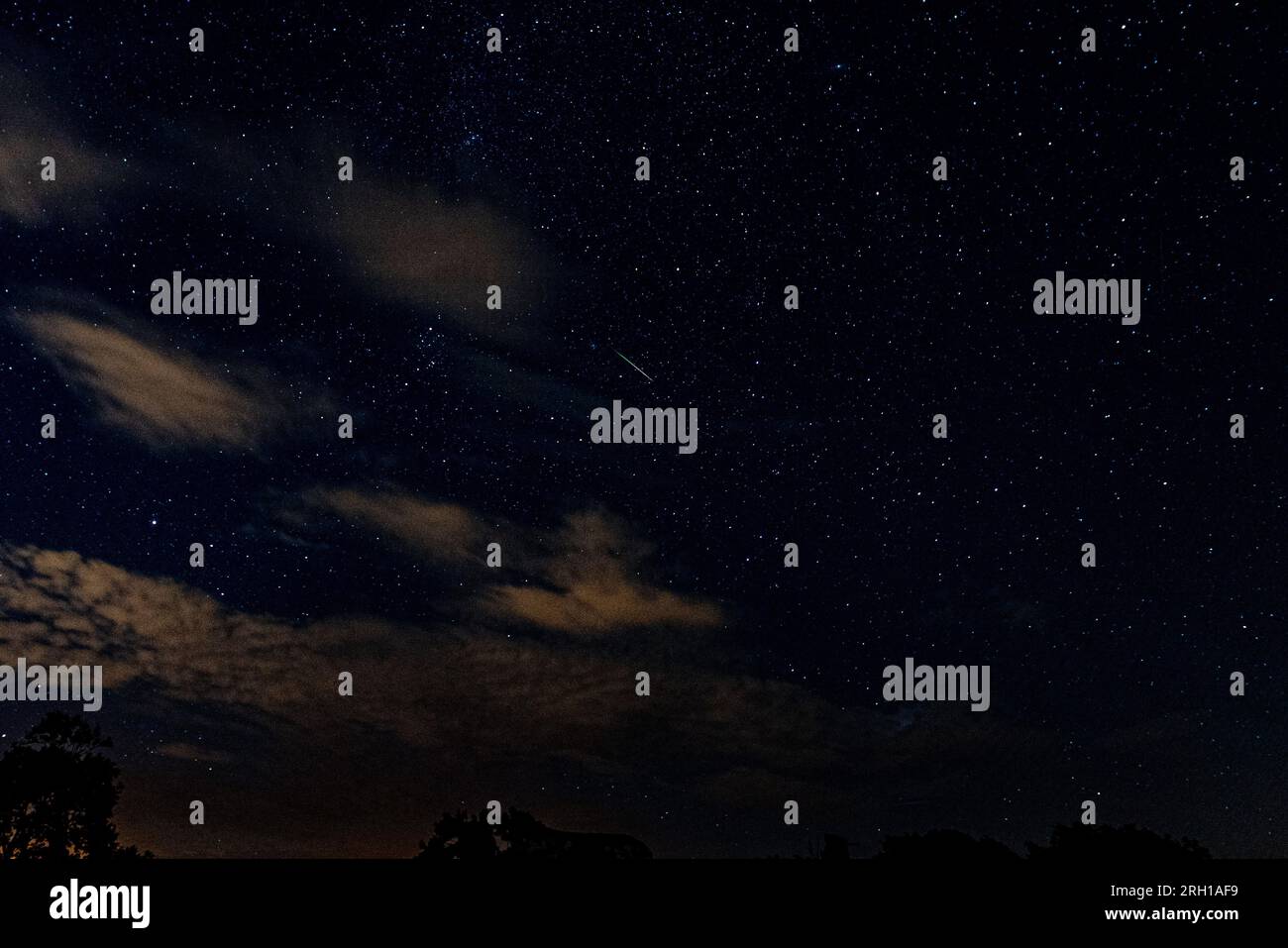 Perseid meteor shower lit hi-res stock photography and images - Alamy