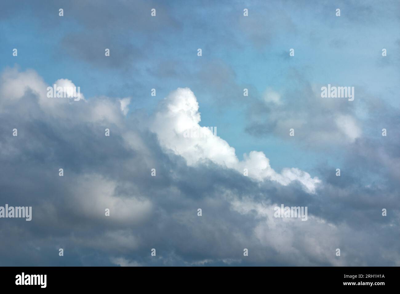 White clouds in blue sky. Texture of clouds Stock Photo - Alamy