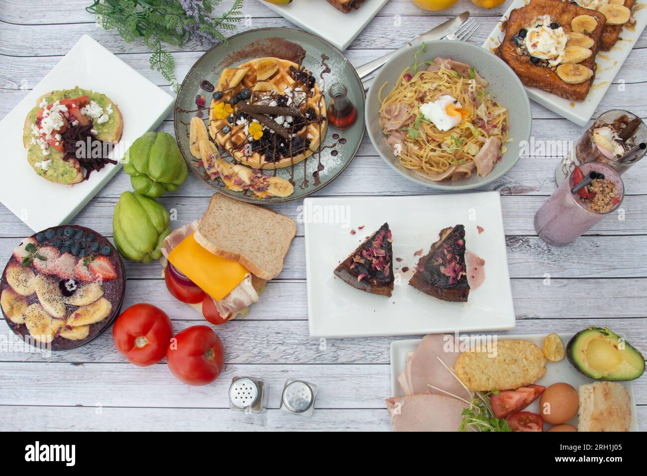 Food Cover Photos around the world Stock Photo - Alamy