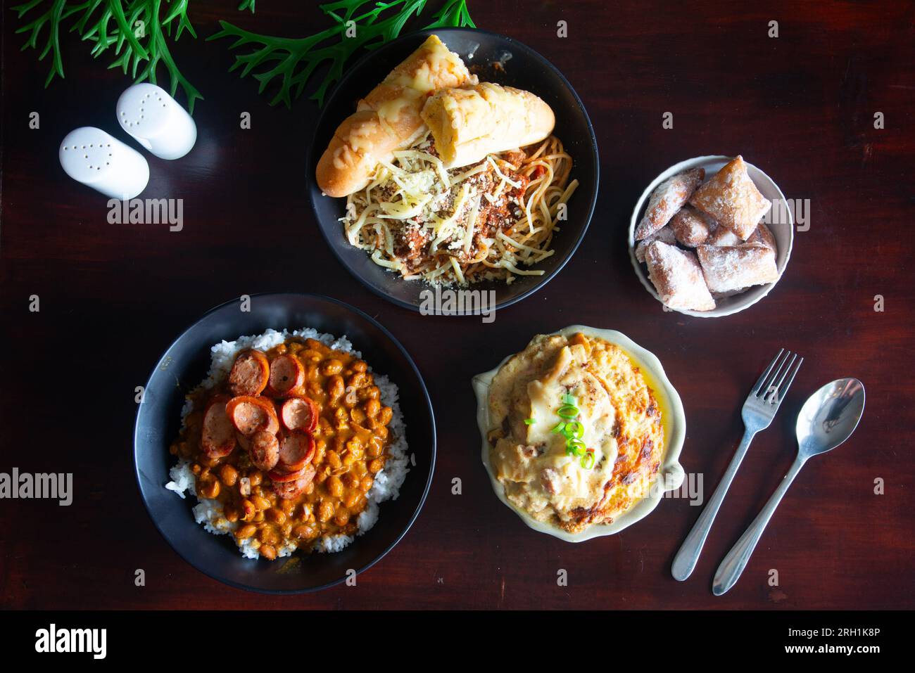 Food Cover Photos around the world Stock Photo - Alamy