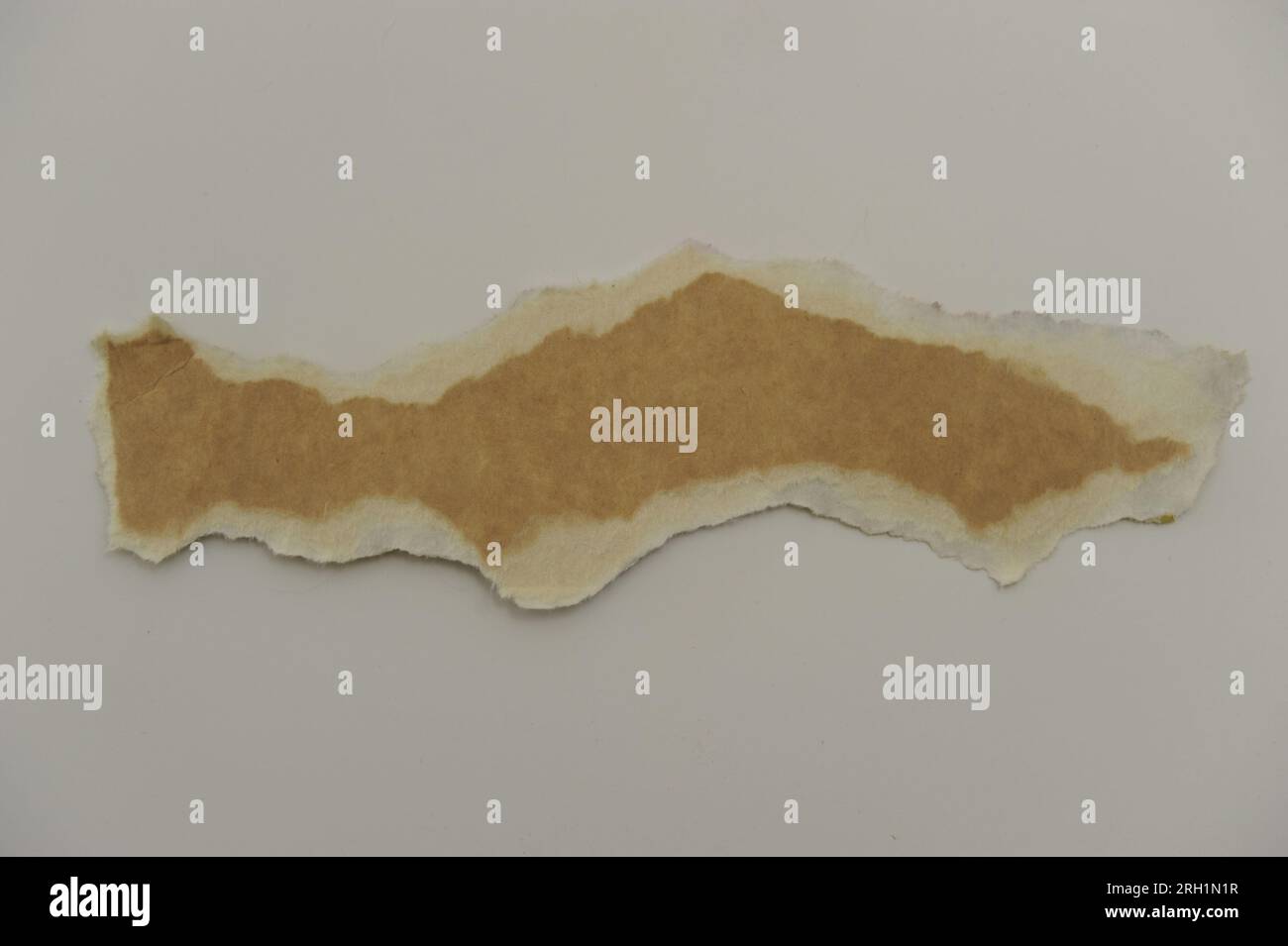 Tear cut out hi-res stock photography and images - Alamy