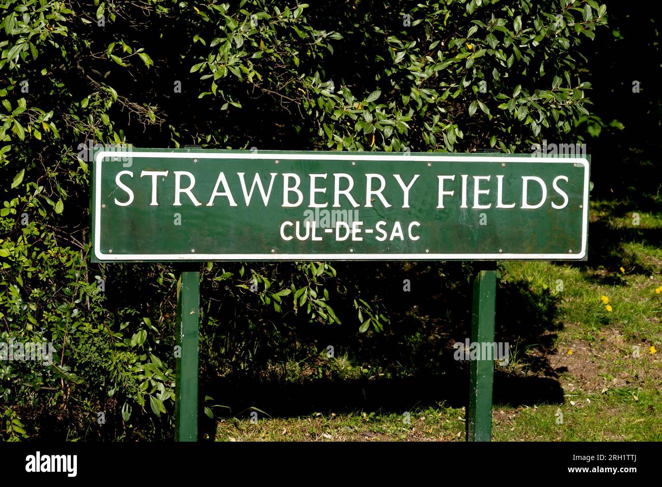 Strawberry Fields street sign, Meriden, West Midlands, England, UK ...