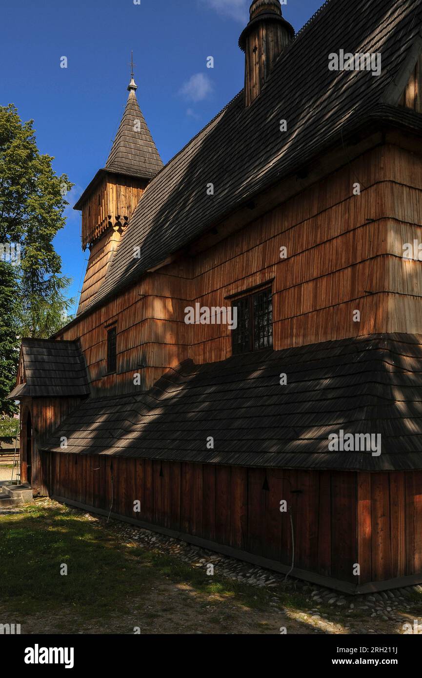 Larch wood shingles facade hi-res stock photography and images - Alamy