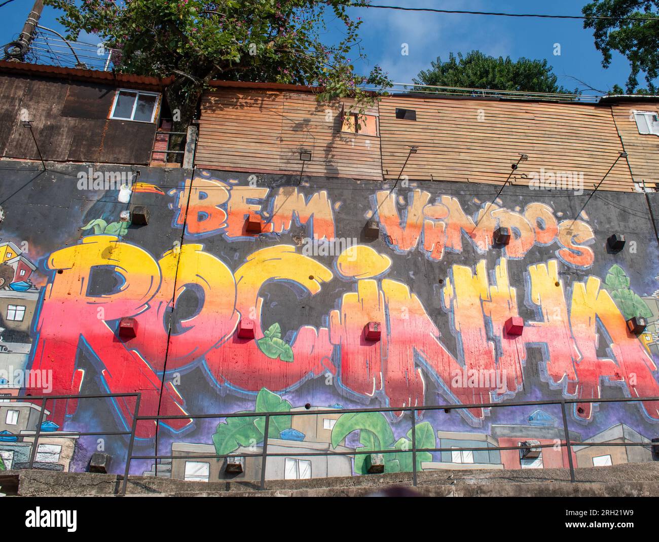 Brazil: daily life in the streets of Rocinha, the famous favela in the ...