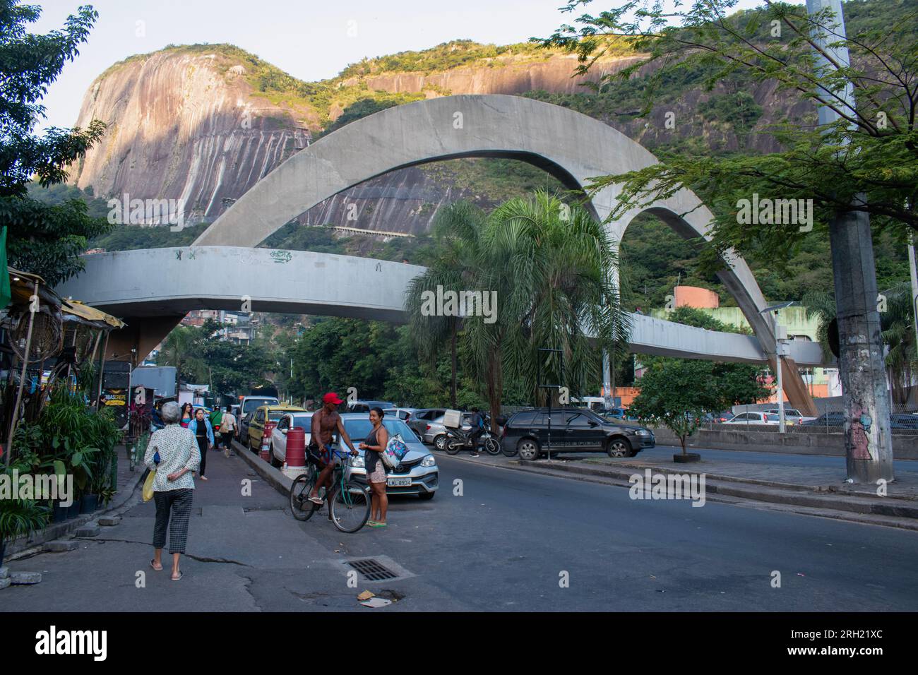Brazil: Passarela da Rocinha, pedestrian bridge designed by the ...