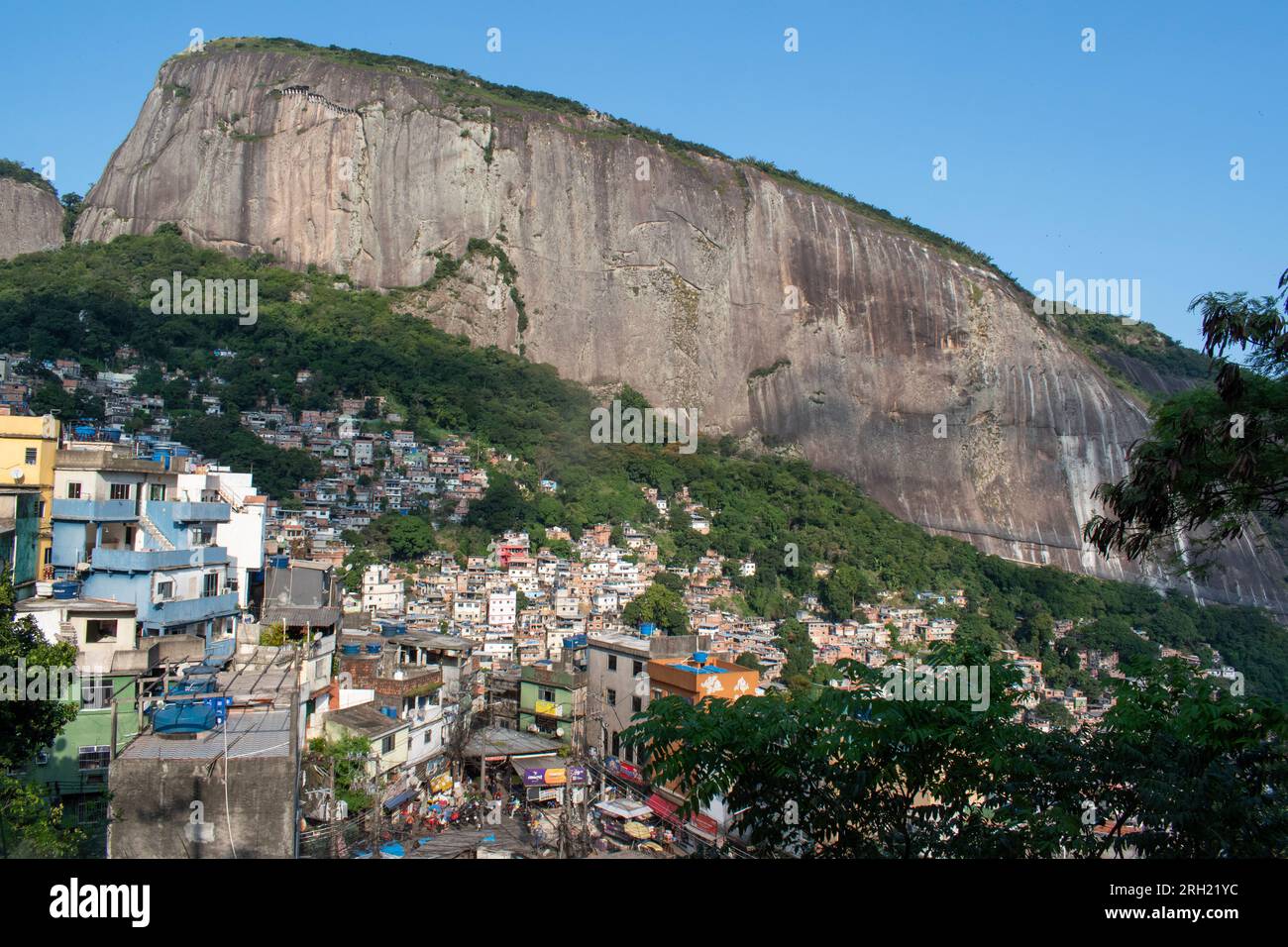 Favela architecture hi-res stock photography and images - Alamy