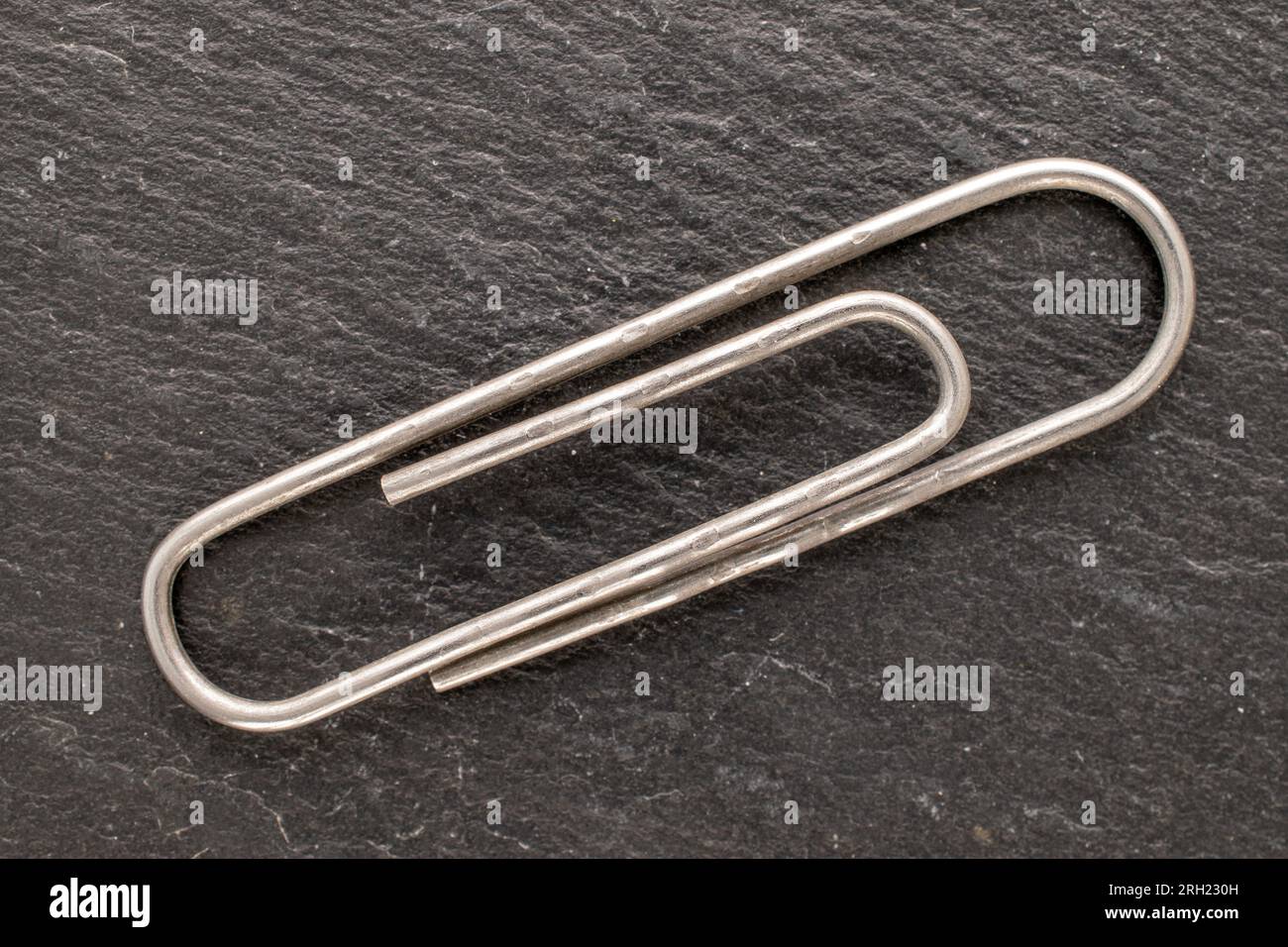 Metal clip hi-res stock photography and images - Alamy