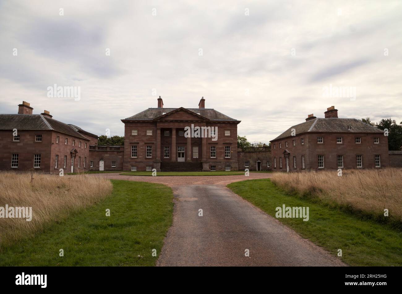 Scottish house open door hi-res stock photography and images - Alamy