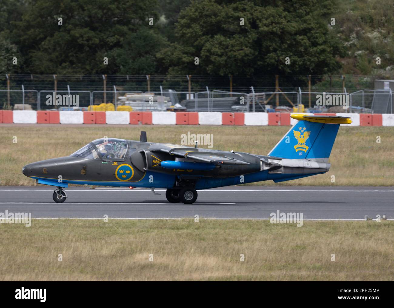 Swedish SAAB 105 jet trainer at the 2023 Royal International Air Tattoo ...