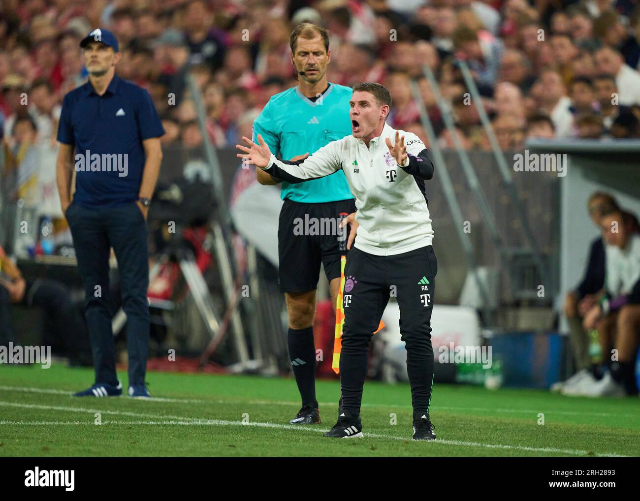 Munich, Germany. 12th Aug, 2023. Co-Trainer, Anthony Barry, FCB ...