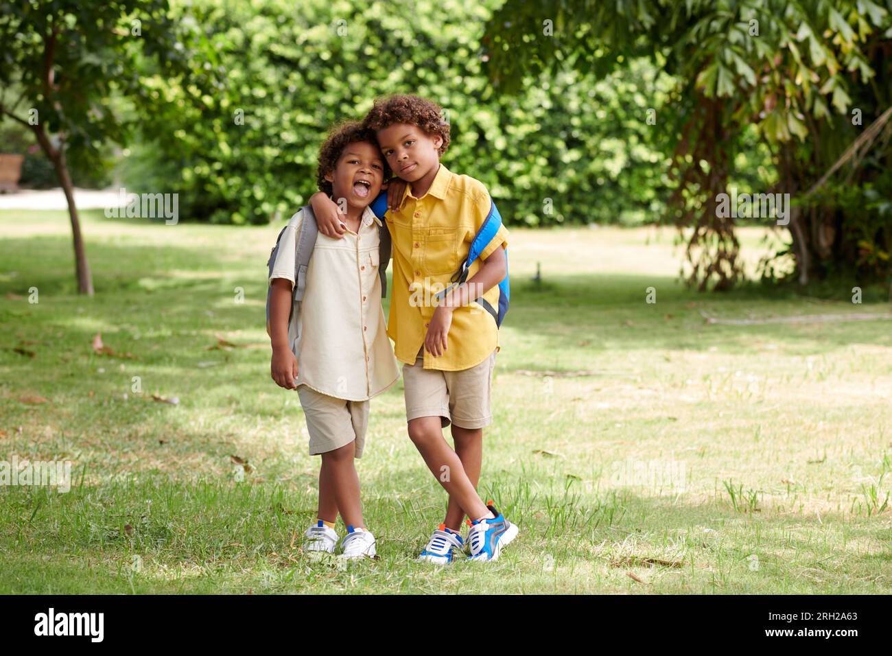 Two african brothers hugging hi-res stock photography and images - Alamy