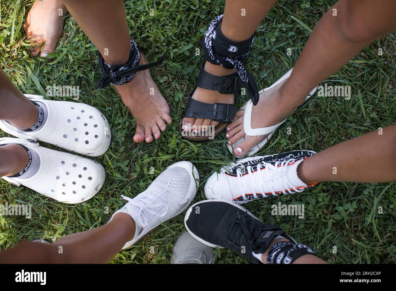 Circle shoes teenager for friendship Stock Photo - Alamy