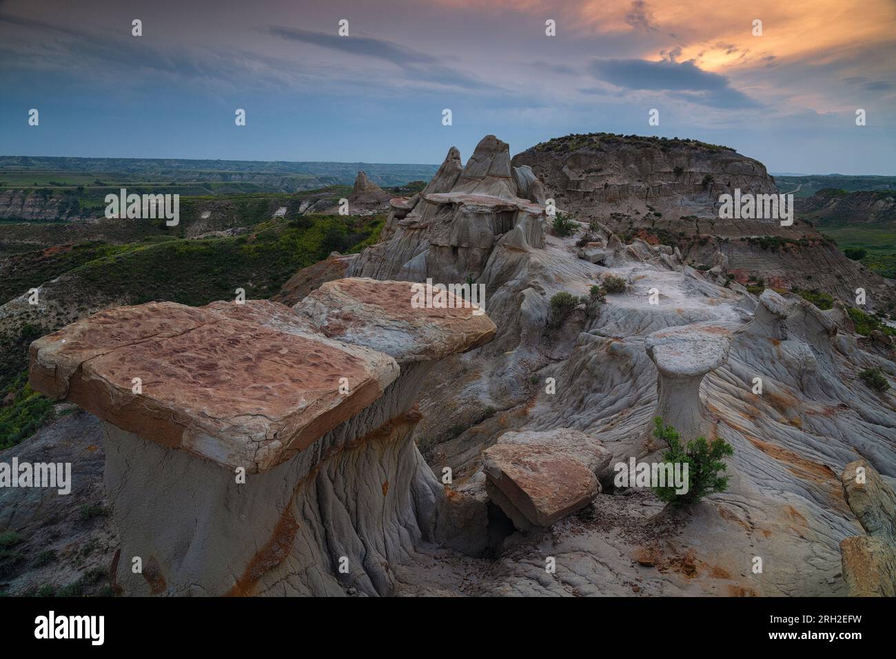 Surreal geology at Schramm Hill Parking Area in Theodore Roosevelt ...