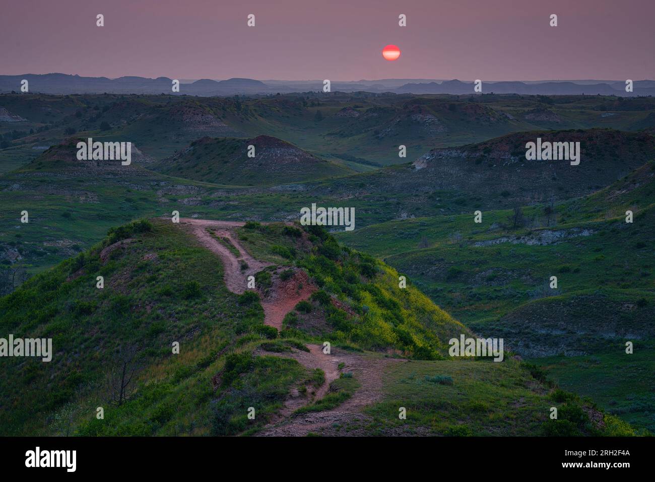 Badlands north dakota hi-res stock photography and images - Alamy