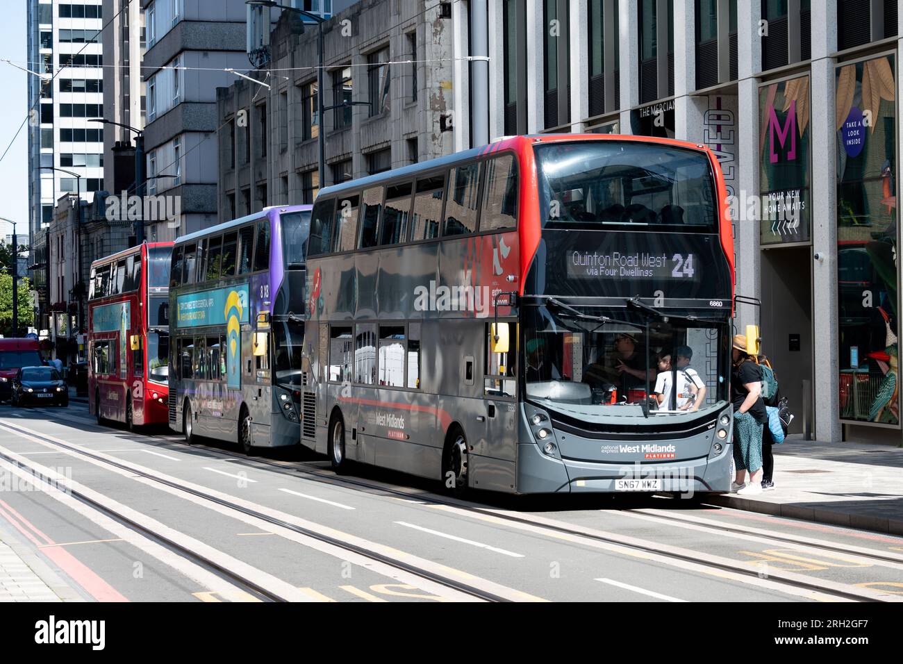 National express west midlands buses hi-res stock photography and ...