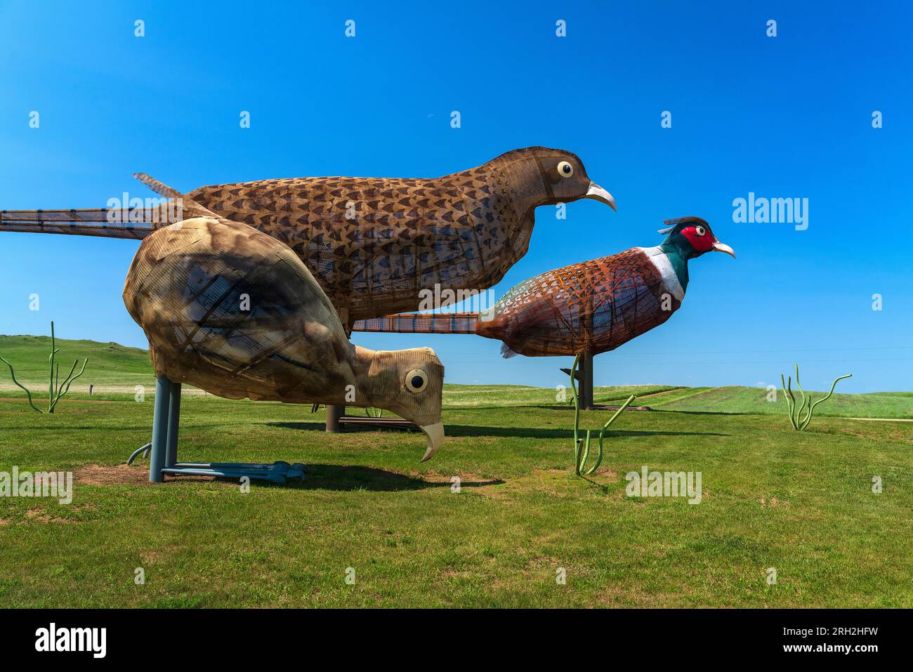 Pheasants on the Prairie sculpture on North Dakota’s Enchanted Highway ...