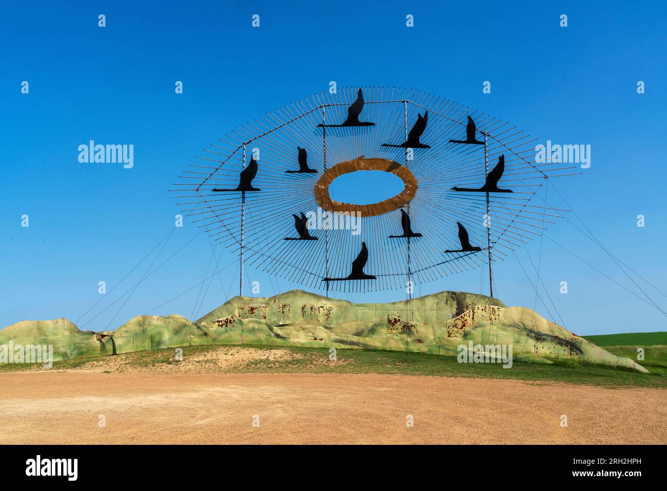 Geese in Flight sculpture on North Dakota’s Enchanted Highway Stock ...