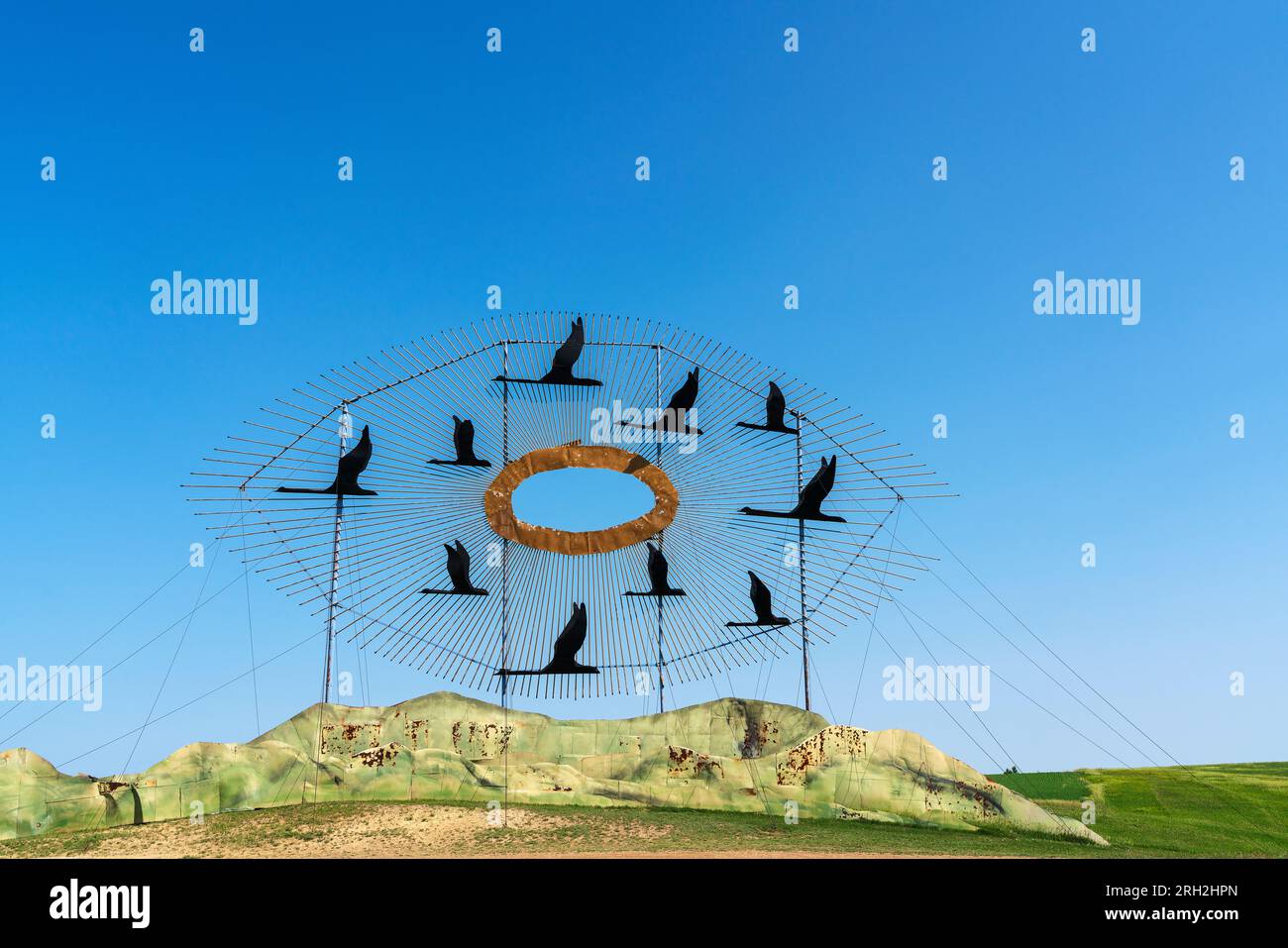 Geese in Flight sculpture on North Dakota’s Enchanted Highway Stock ...