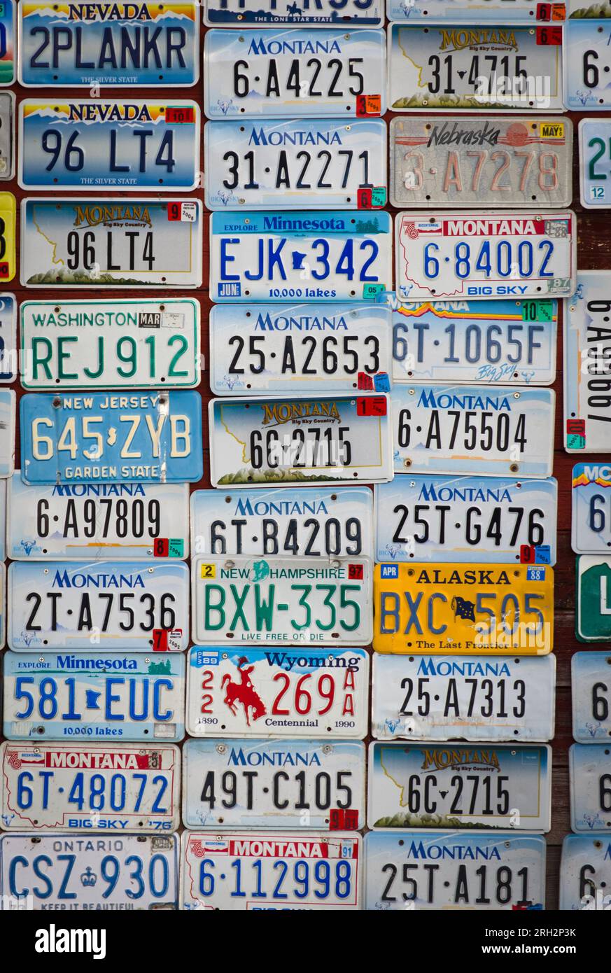 A wall covered in license plates. Montana, USA Stock Photo - Alamy