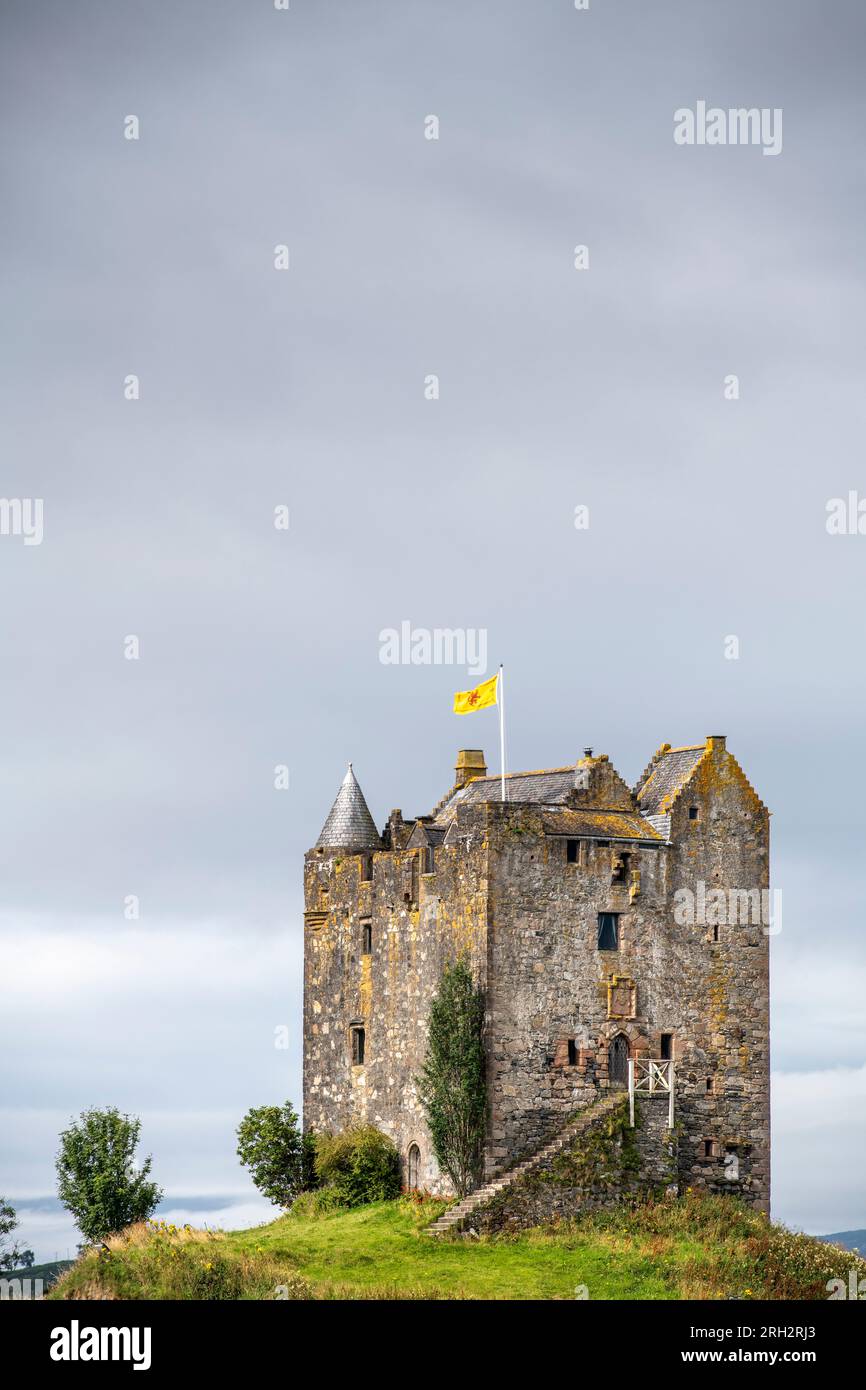 Monty python and the holy grail castle hi-res stock photography and ...