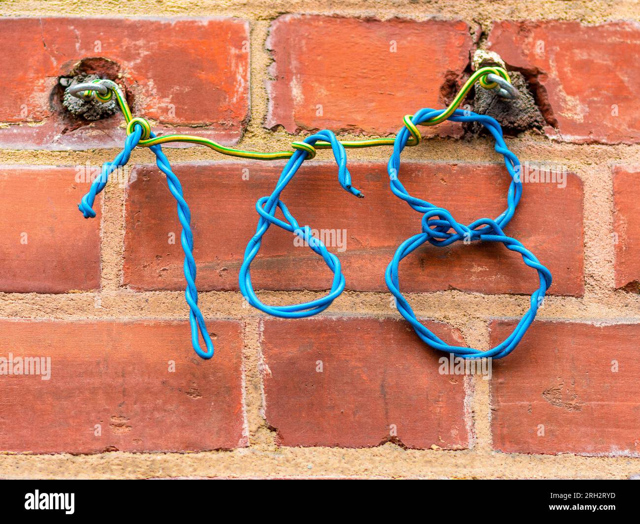 Temporary 168 house number made from electrical wire - Brussels ...