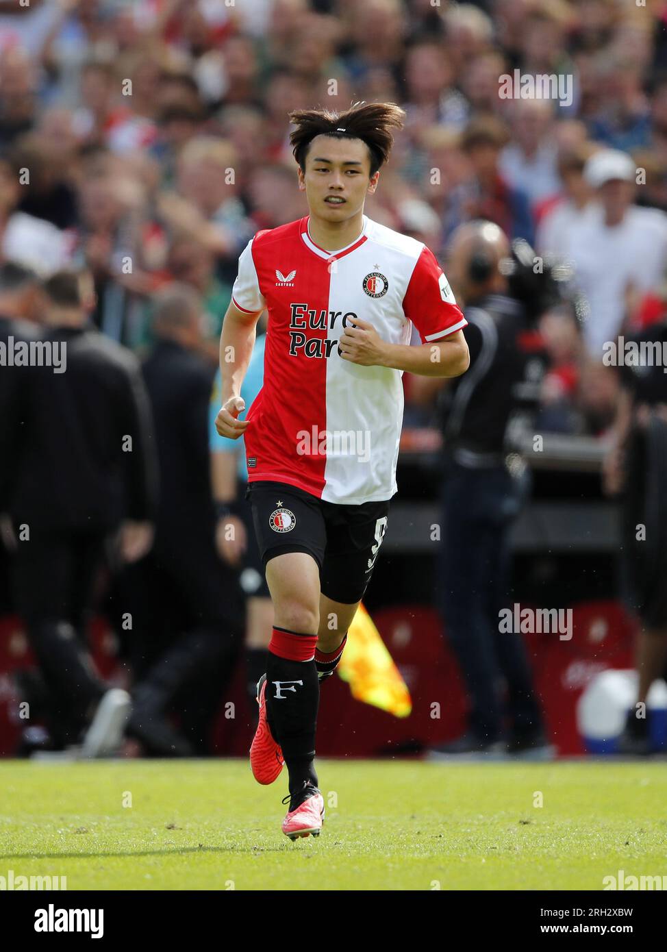 ROTTERDAM - Ayase Ueda of Feyenoord during the Dutch premier league ...