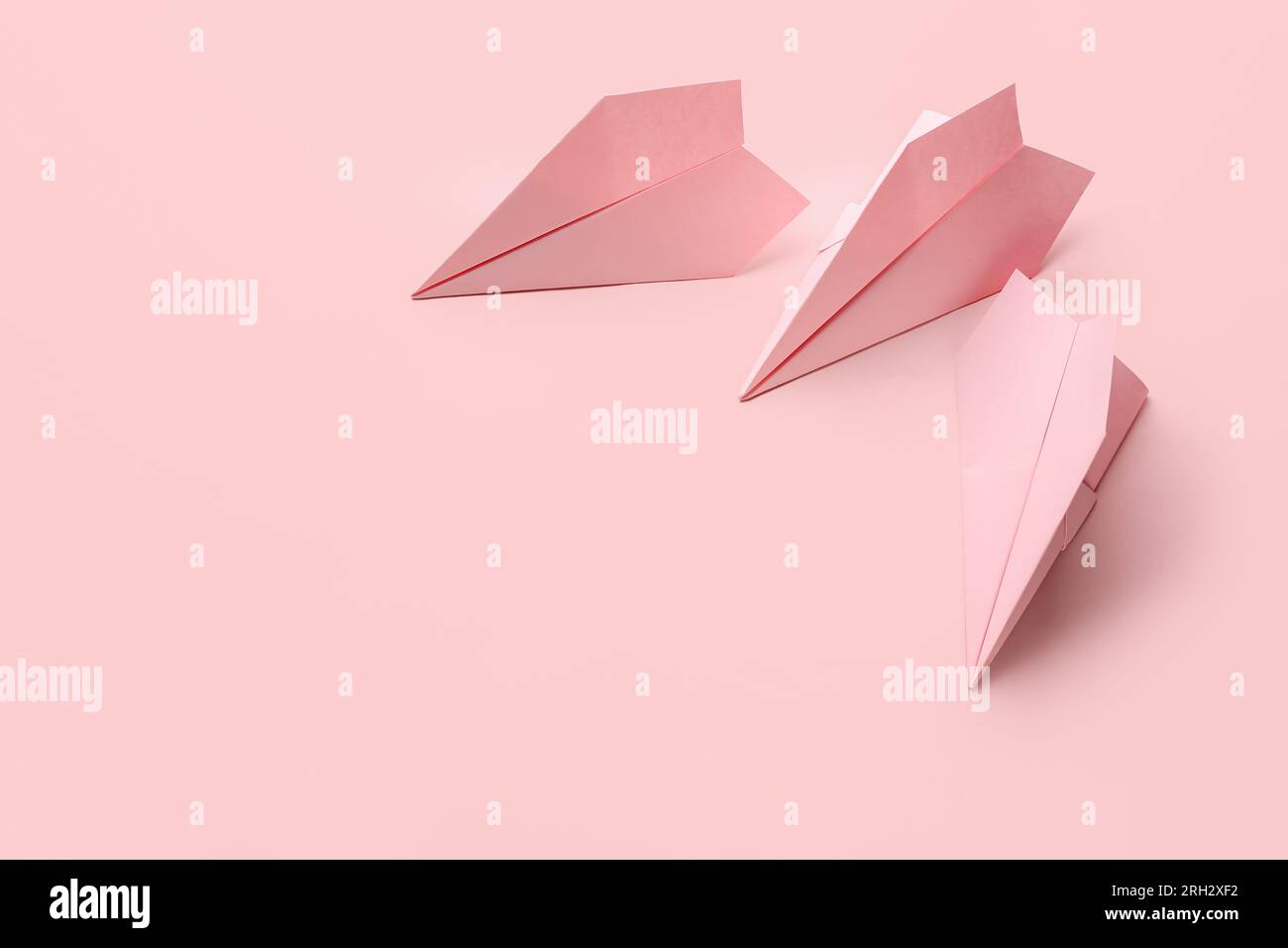 Flying paper planes airplane hi-res stock photography and images - Alamy