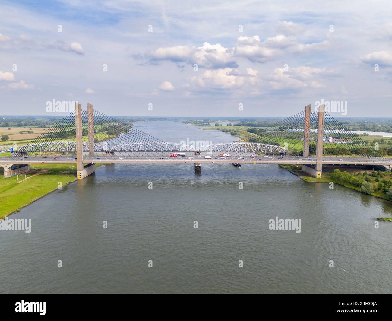 Drone photo highway bridge hi-res stock photography and images - Alamy