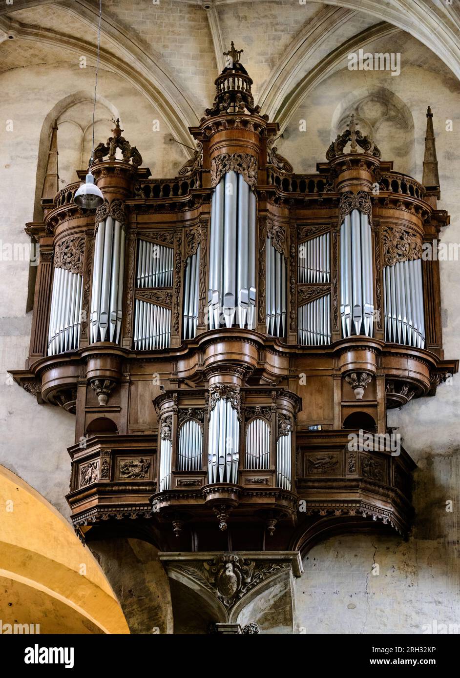 vintage pipe organ in a cathedral in Lyon, France Stock Photo - Alamy
