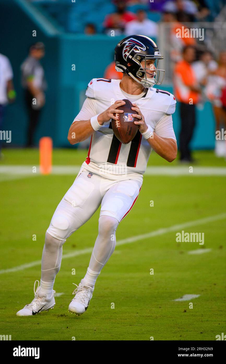 Atlanta Falcons quarterback Logan Woodside (11) looks to throw the ball ...