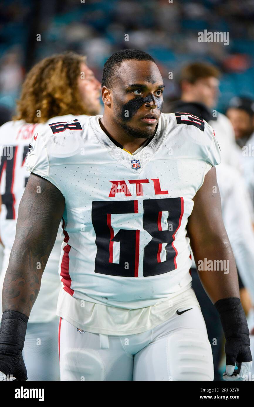 Atlanta Falcons offensive lineman Kyle Hinton (68) walks on the ...