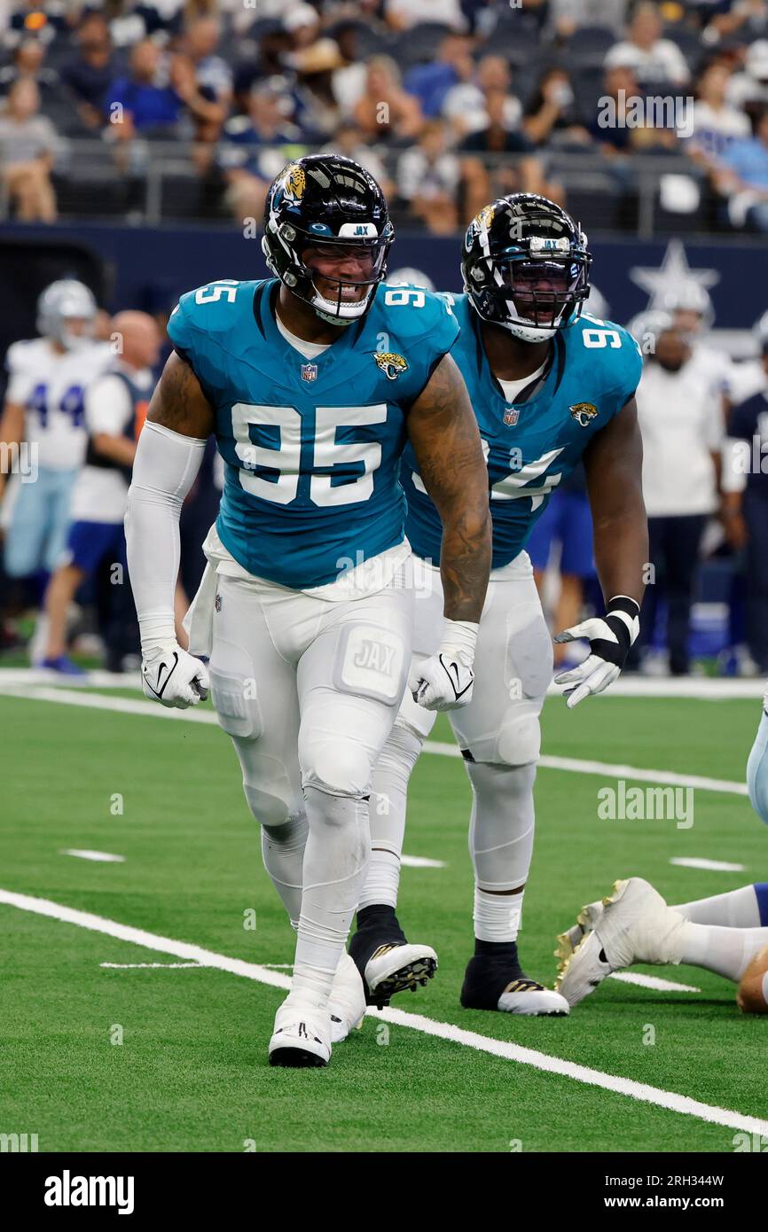 Jacksonville Jaguars defensive end Roy Robertson-Harris (95) and ...
