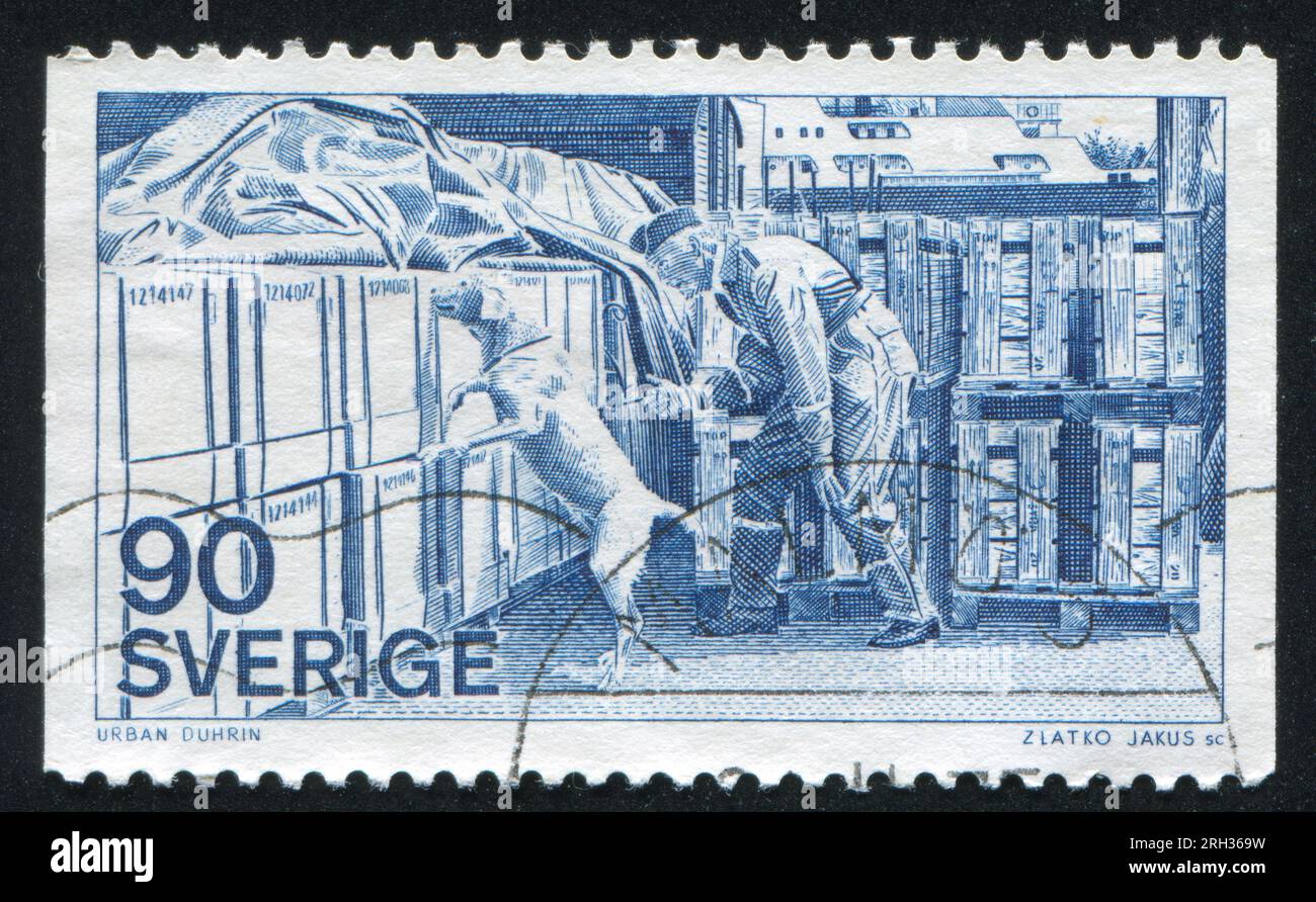 SWEDEN - CIRCA 1975: stamp printed by Sweden, shows Trained dog ...
