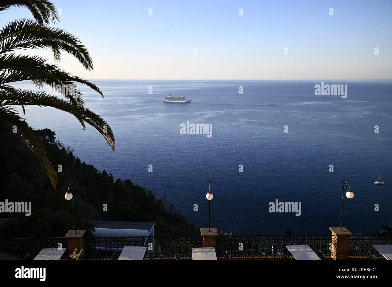 Teatro romano a taormina hi-res stock photography and images - Alamy