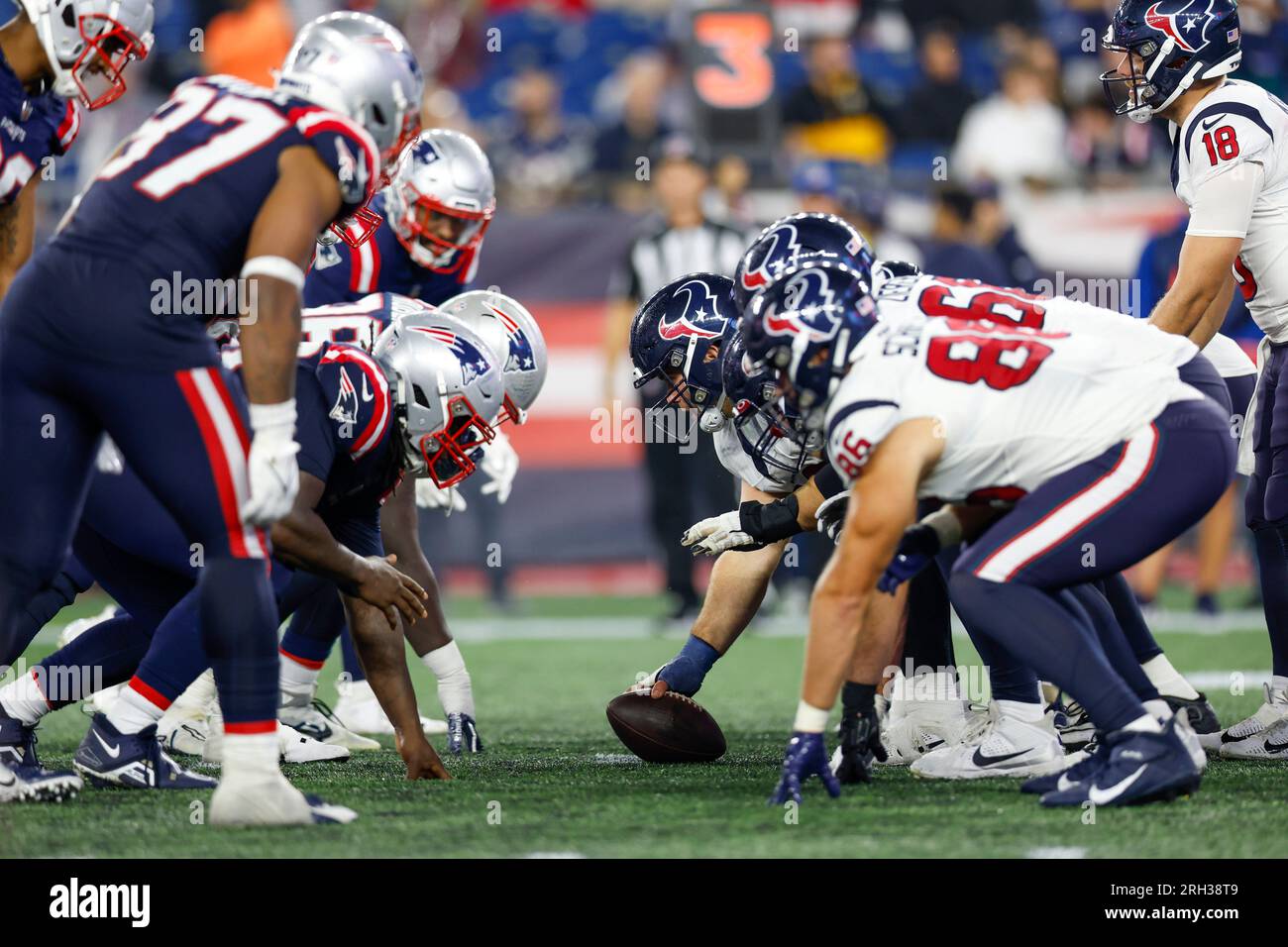 Houston Texans center Michael Deiter (63) prepares to hike the ball ...