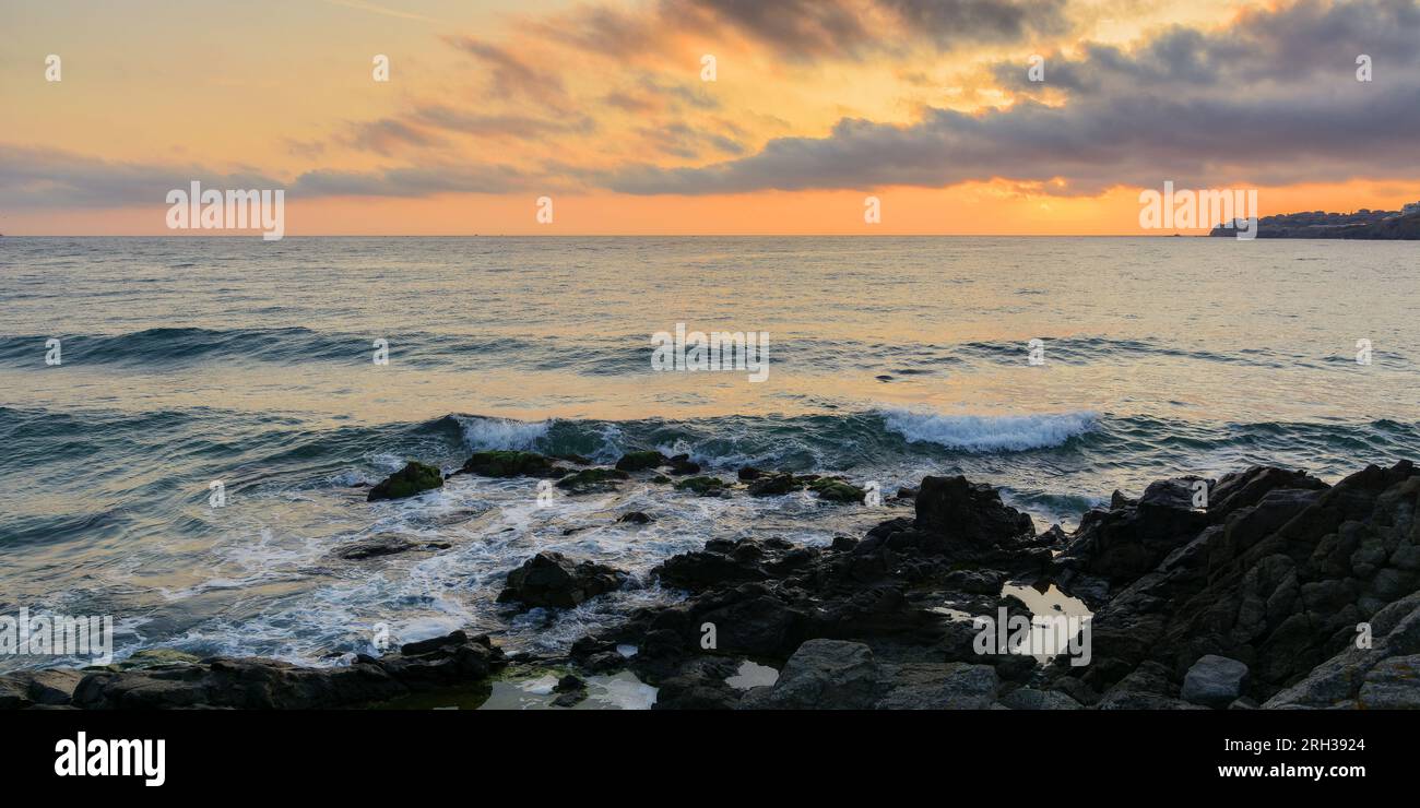 Coast black sea hi-res stock photography and images - Alamy