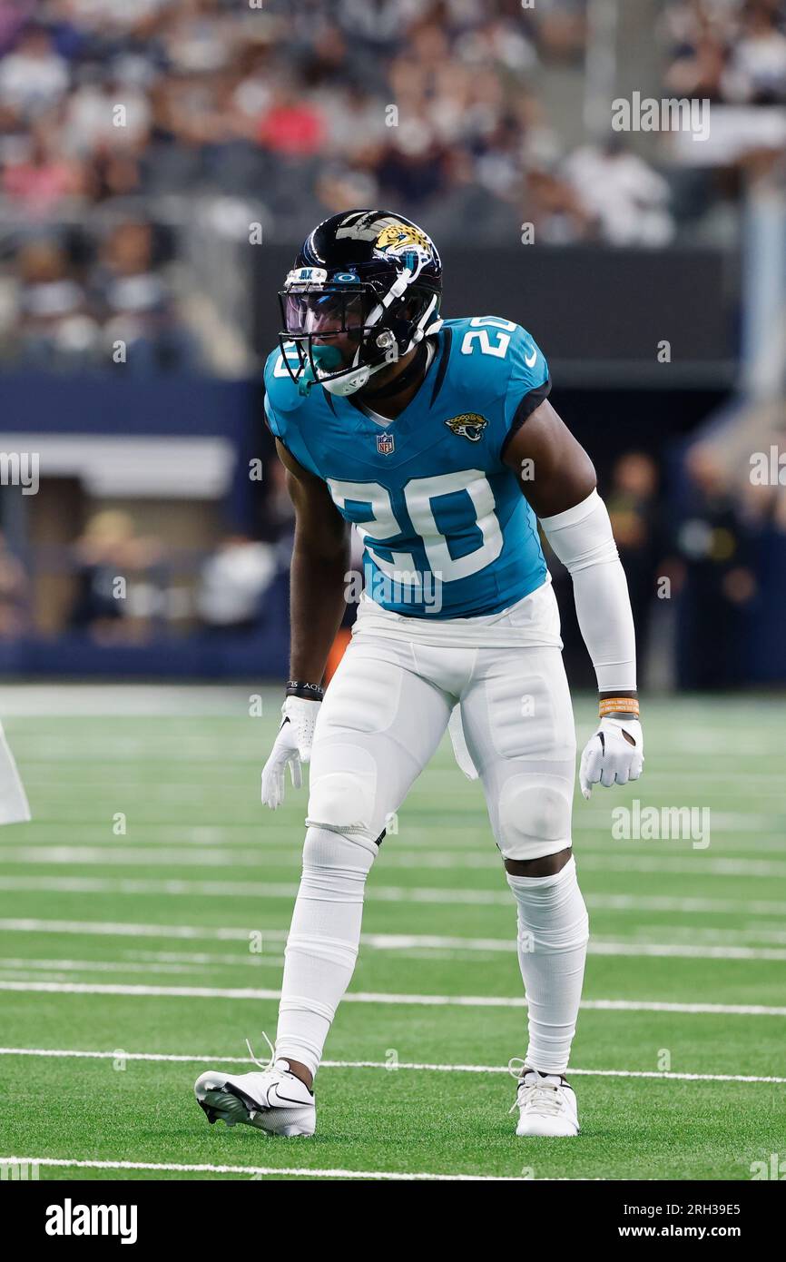 Jacksonville Jaguars safety Daniel Thomas (20) defends during an NFL ...