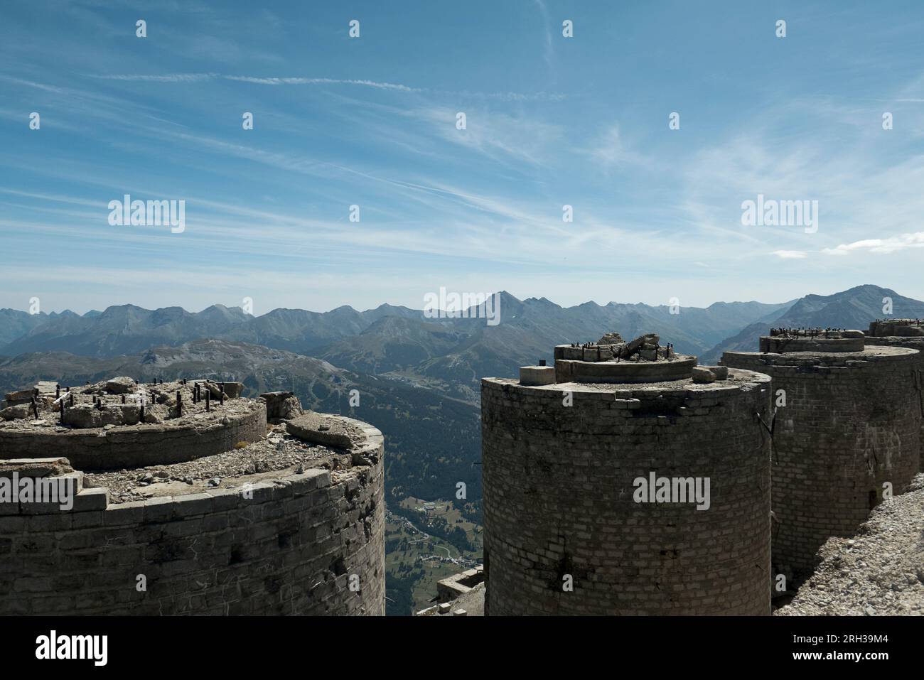 Alps fortifications hi-res stock photography and images - Alamy