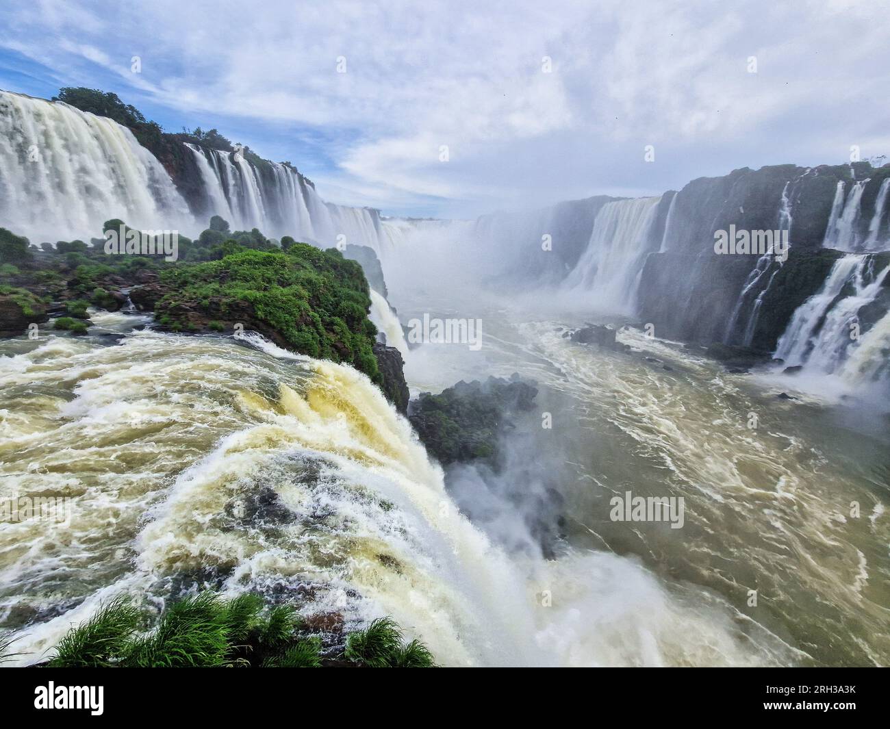 Devil's Throat at Iguazu Falls, one of the world's great natural ...