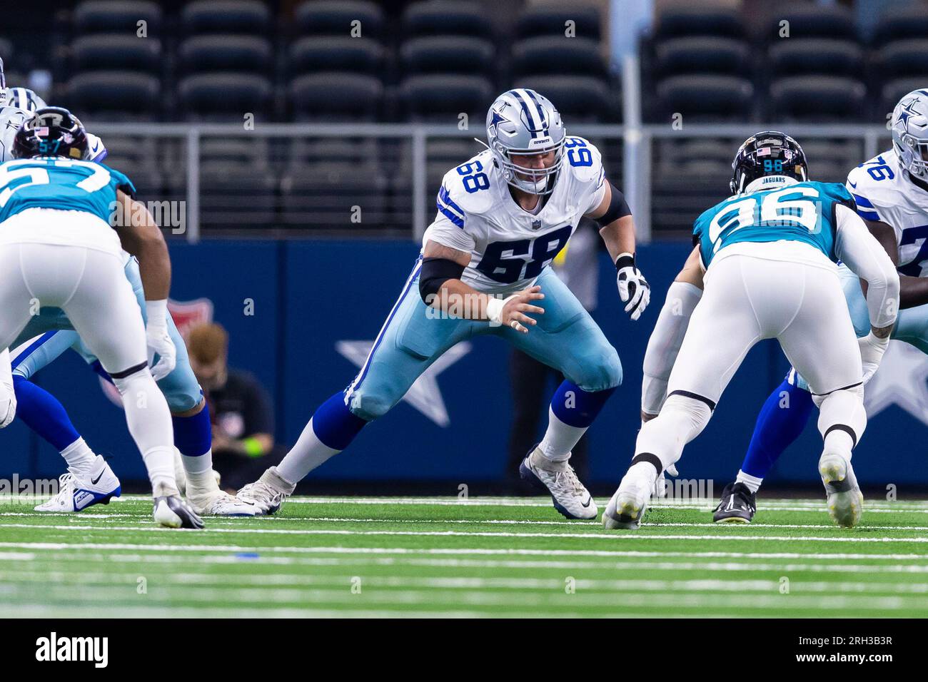 Dallas Cowboys guard Matt Farniok (68) is seen during the first half of ...