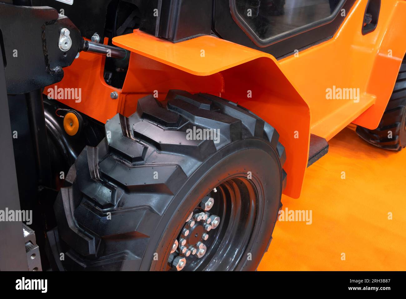 Forklift loader close up hi-res stock photography and images - Alamy