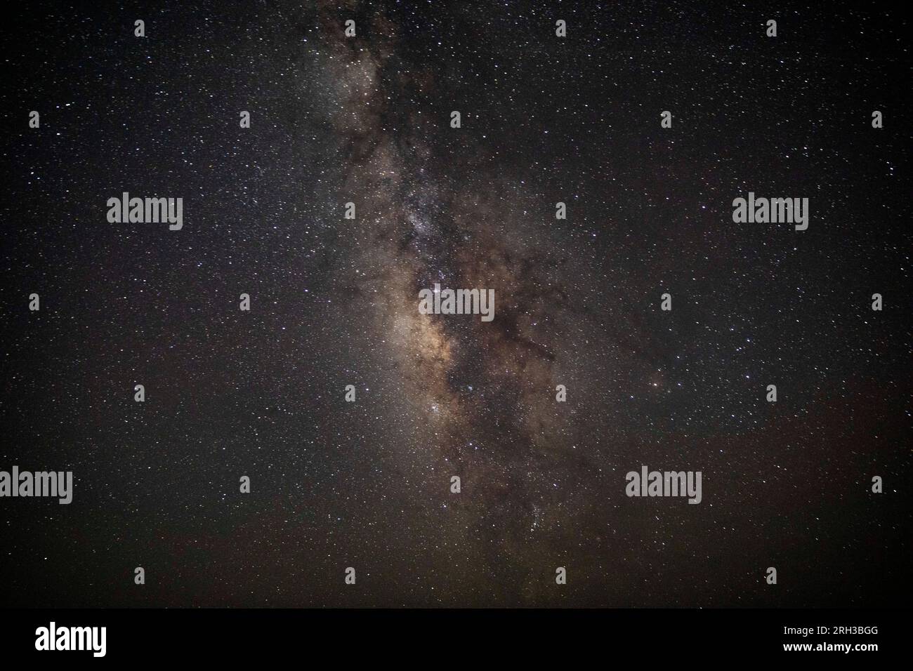 Faiyum, Egypt. 13th Aug, 2023. The Milky Way galaxy appears in the sky ...