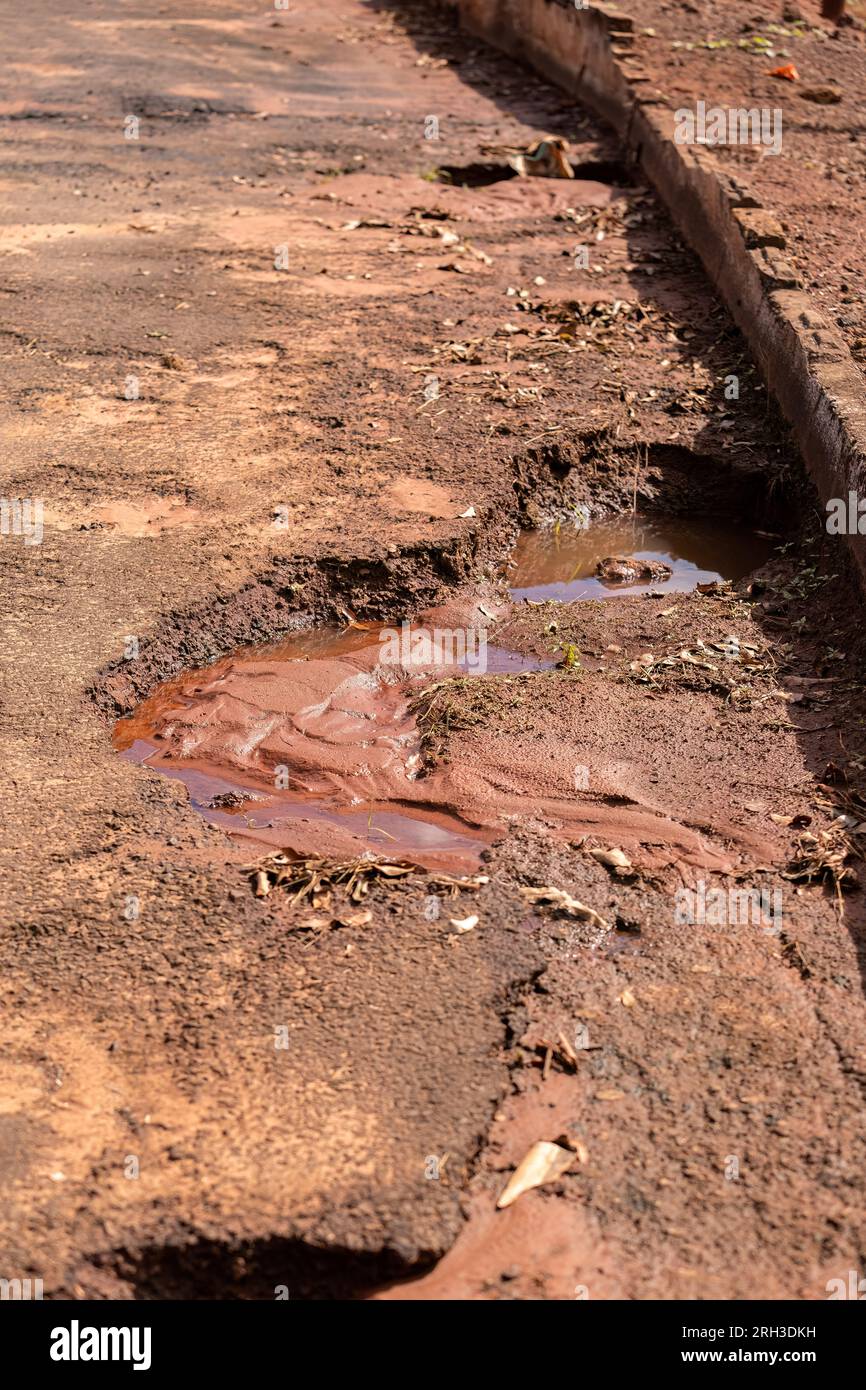 Puddled hi-res stock photography and images - Alamy