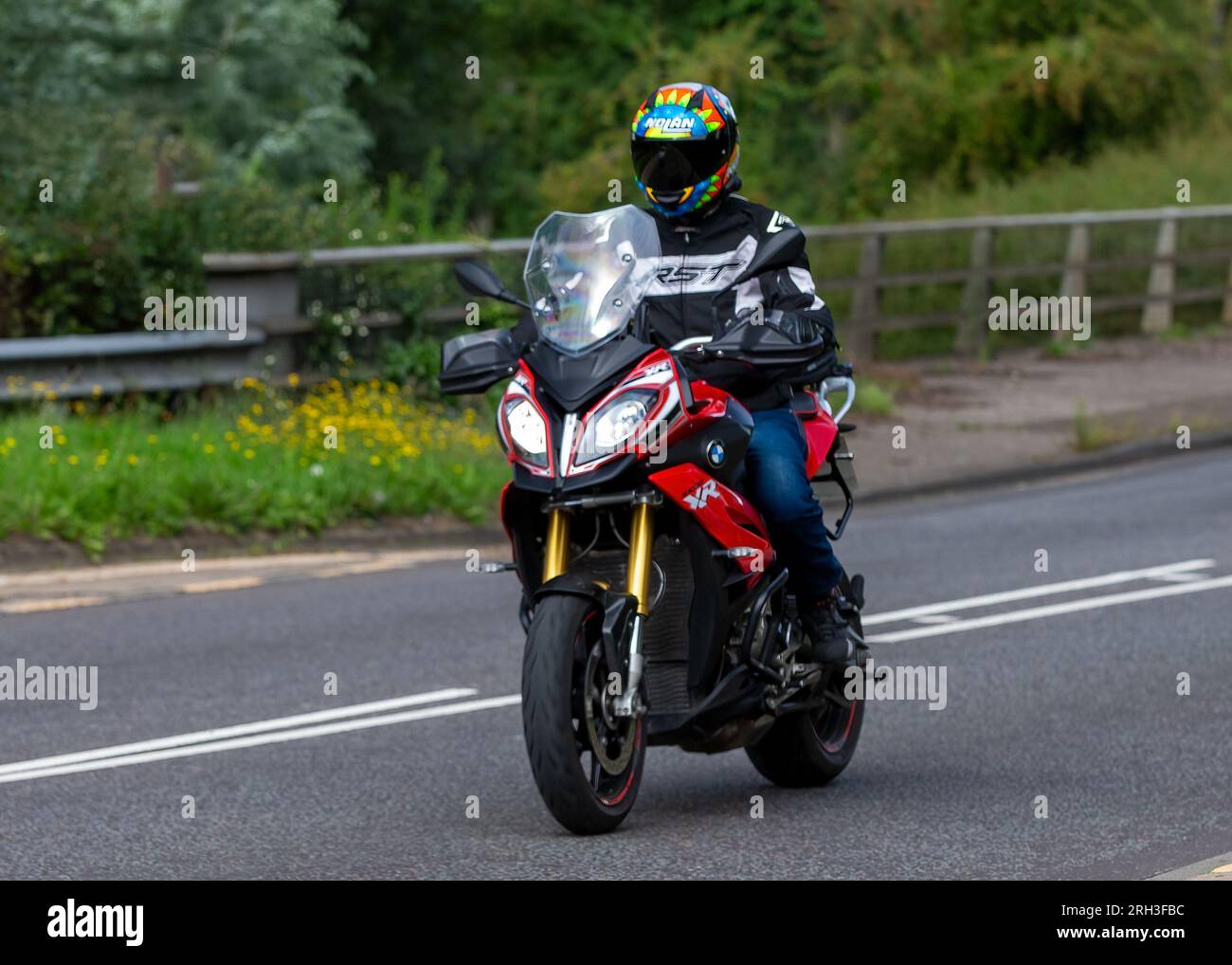 1000 xr hi-res stock photography and images - Alamy